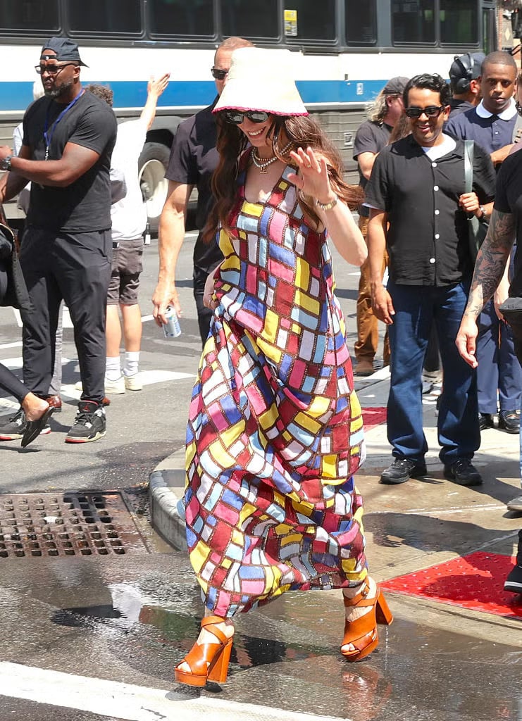 Anne Hathaway Starts Filming For The Devil Wears Prada 2 | See Photos