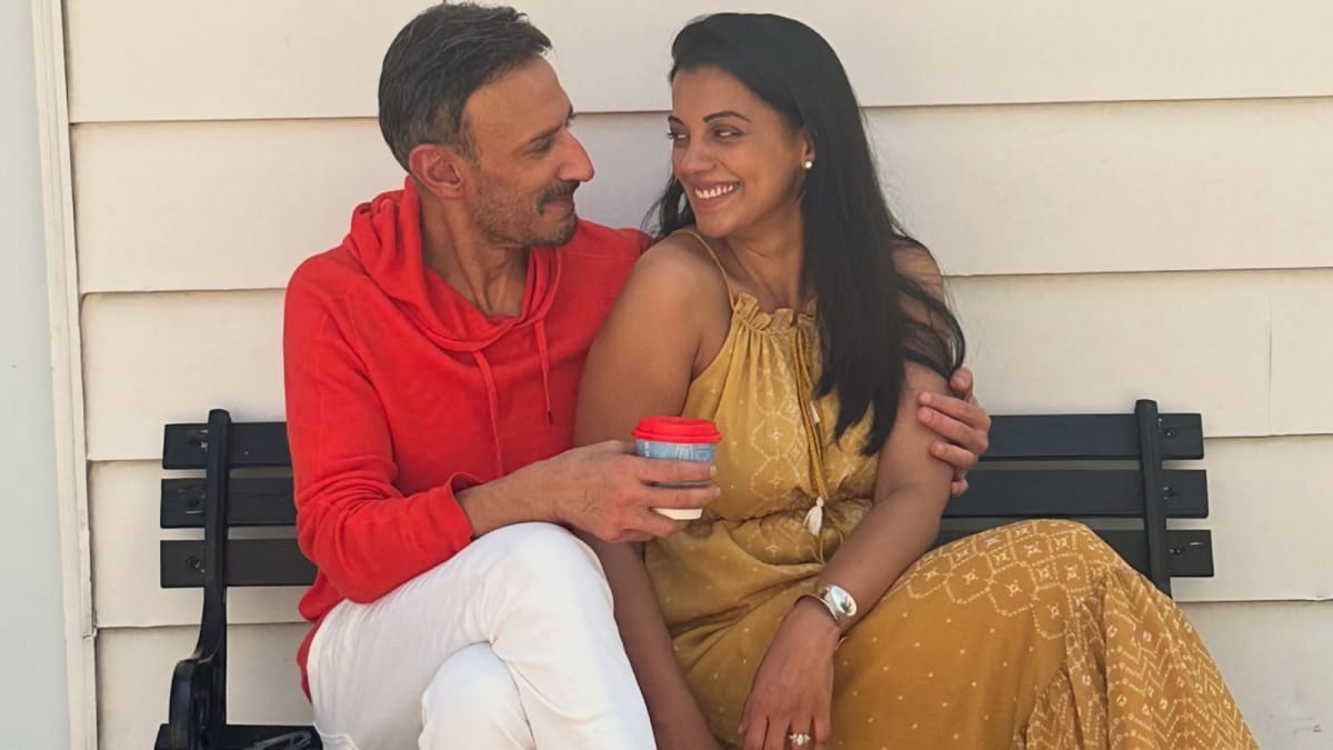 Rahul Dev, Mugdha Godse Lost In Each Other's Eyes; Dreamy Pic Captures ...
