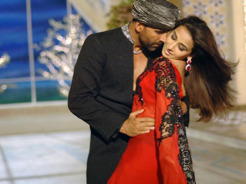 Vidya Balan's Glamorous Transformation: A Look Back At Her Fearless And ...