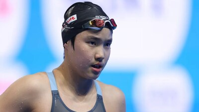 China's Yu Zidi Makes History! Becomes The Youngest Swimmer To... | Sports News - News18