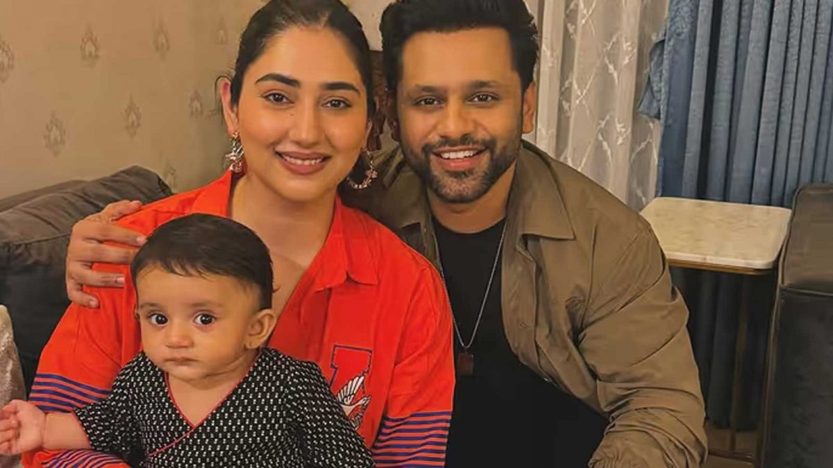 Disha Parmar Gives Up On Car’s Backseat For Daughter Navya’s Quick Nap ...