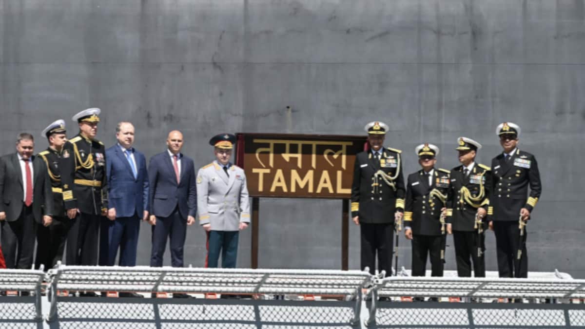 Newly Inducted INS Tamal With 500 KM-Range BrahMos Challenges S-400, S ...