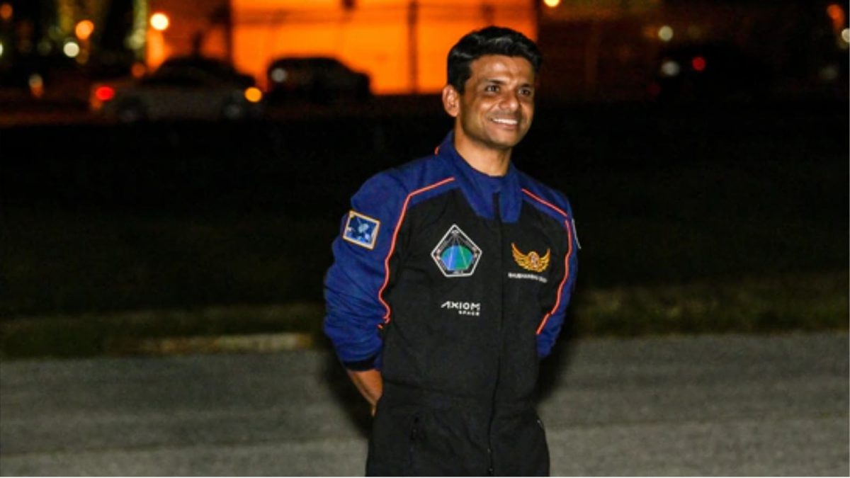Shubhanshu Shukla Returns To Earth After Historic Space Mission | All ...