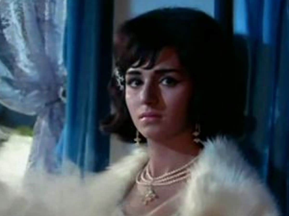 This Shashi Kapoor Heroine Was Forced Into Prostitution By Her ...
