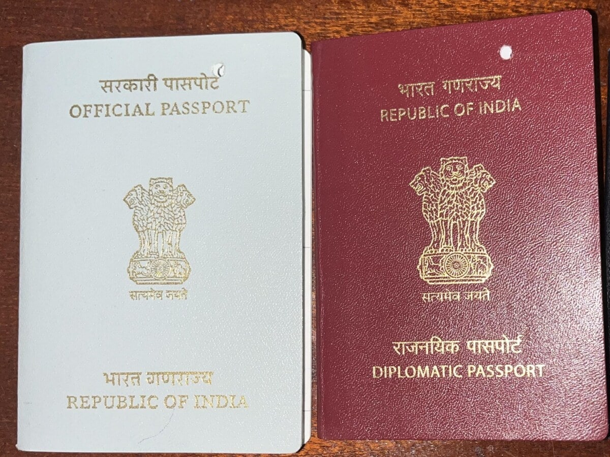 India Issues Blue, Red & White Passports. What Is The Difference And ...