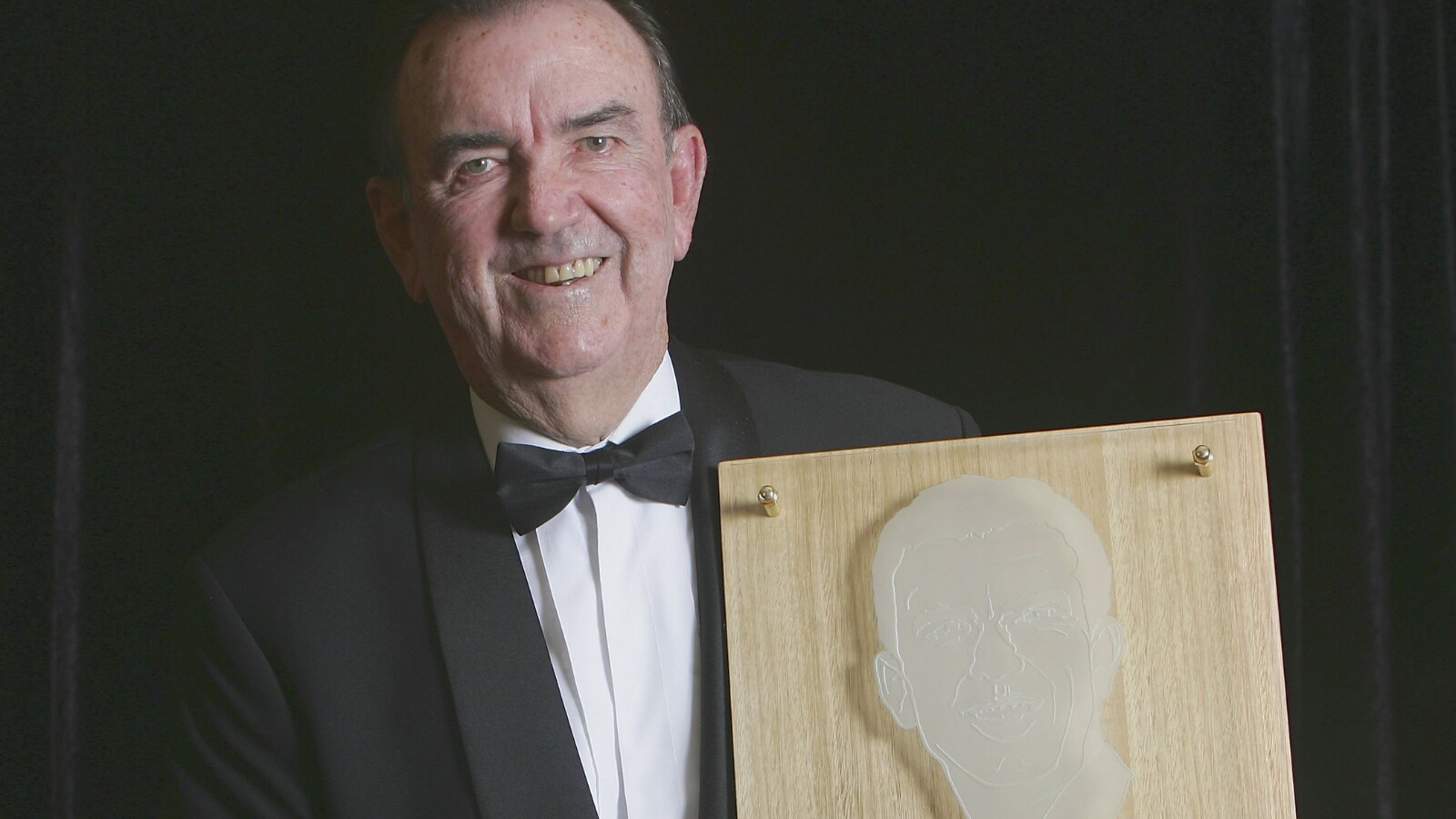Usfijitimes | ICC Mourns Bob Simpson's Passing: 'One Of The True Greats'