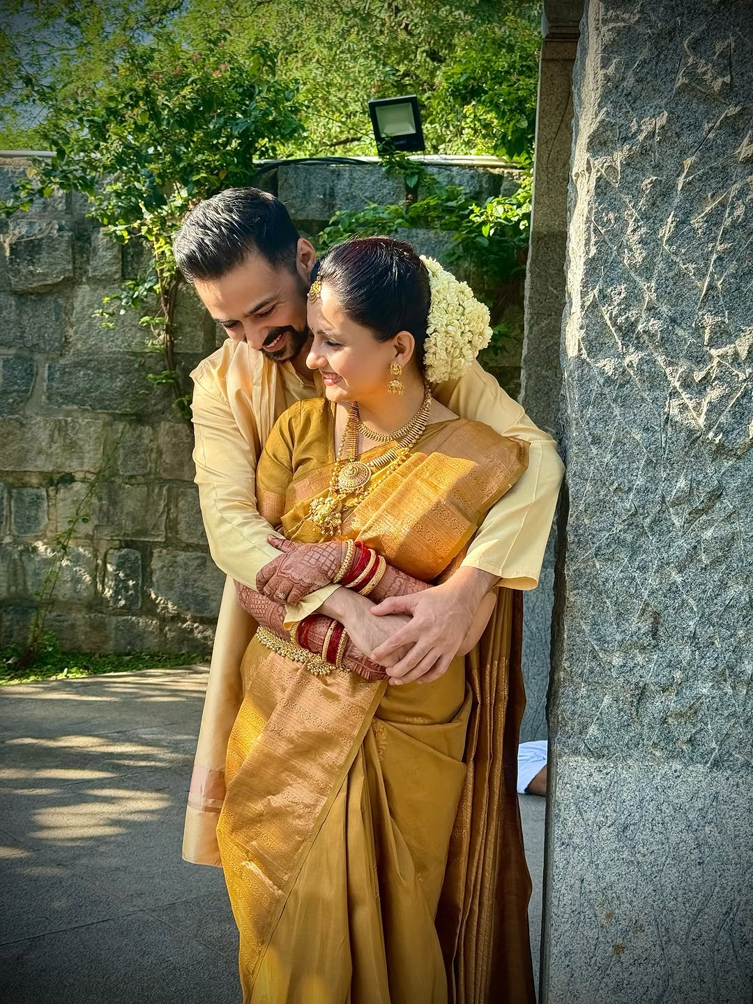 Saath Nibhaana Saathiya Fame Gia Manek Surprises Fans With Wedding Photos