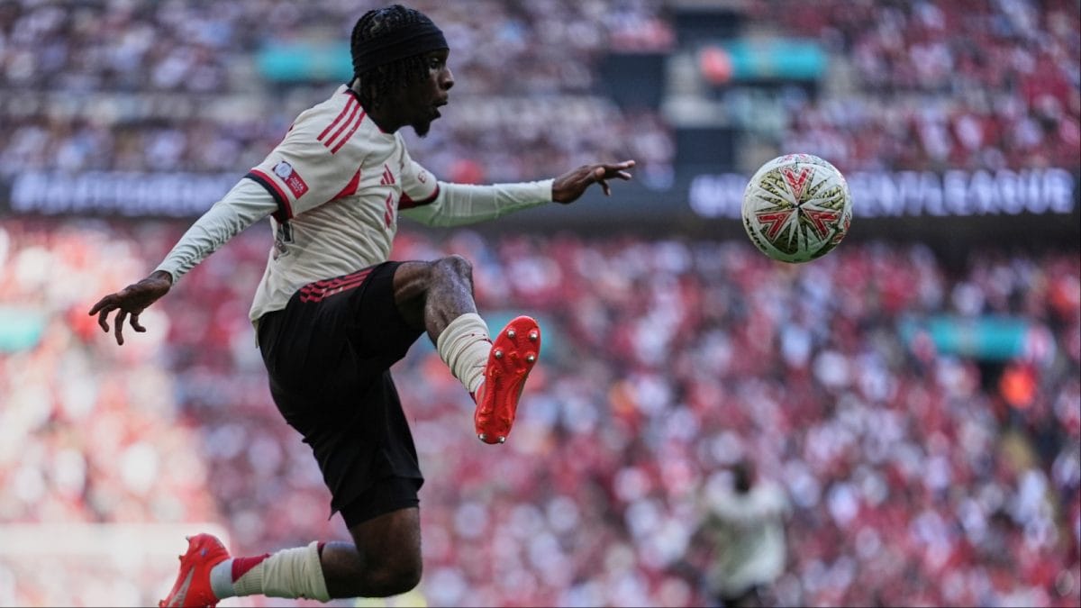 Bad News For Liverpool! Star Defender Frimpong Ruled Out For Several ...
