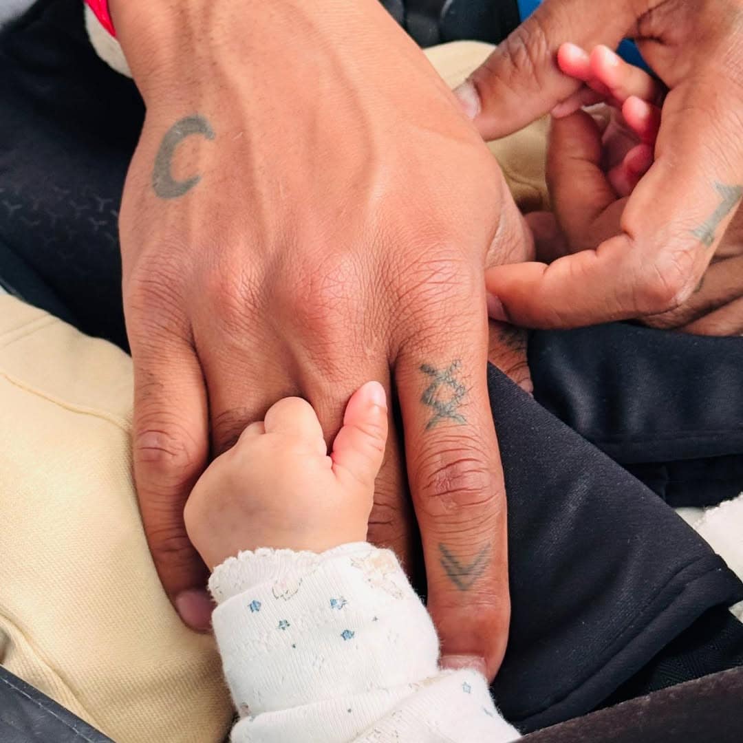 KL Rahul's Family Time In England: A Cute Picture With Daughter And ...