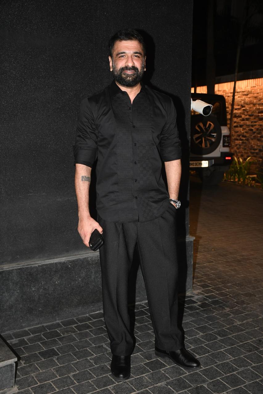 Surveen Chawla, Prajakta Koli And Others Attend Prime Video's Andhera ...