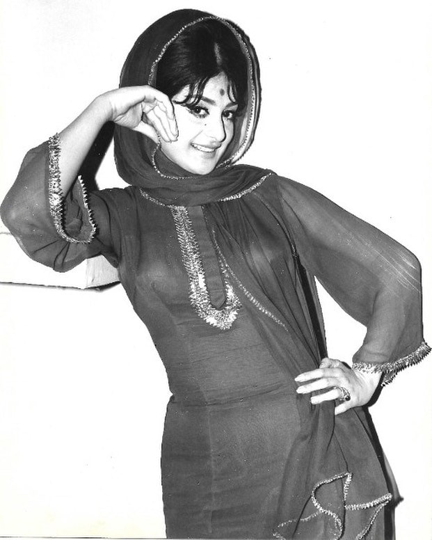 Travel Back In Time With These Classic Photos Of Saira Banu With Dilip ...