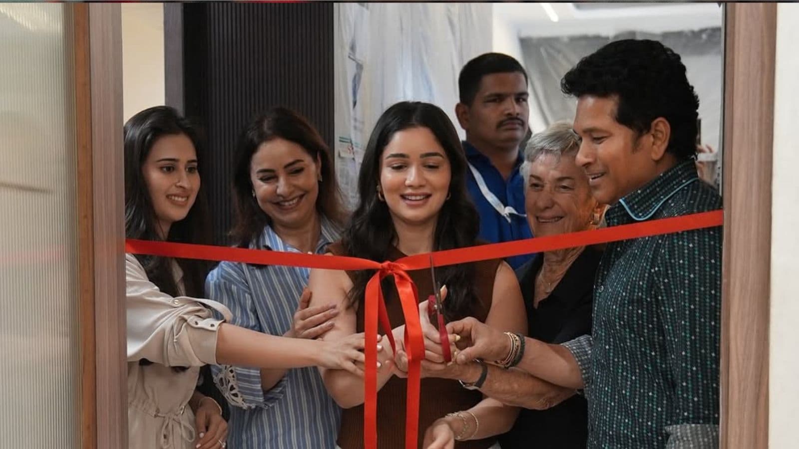 Saaniya Chandhok Attends Sara Tendulkar’s Pilates Studio Launch; Sachin ...