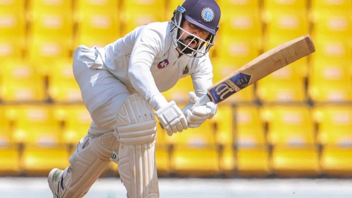 Salman Nizar Stuns With 11 Sixes In 13 Balls At Kerala Cricket League ...