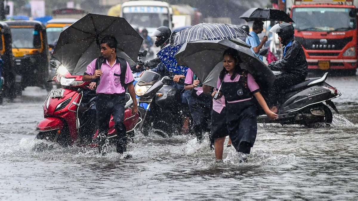 Mumbai Rains Top Updates: Red Alert Issued For Maximum City; Schools ...