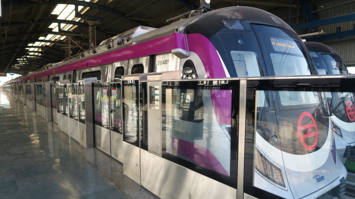 Delhi Metro Magenta Line Takes You From Janakpuri To Noida In 60 ...