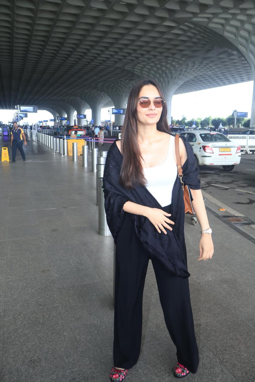 Manushi Chhillar Seen at Mumbai Airport, Upcoming Film Tehran with John ...