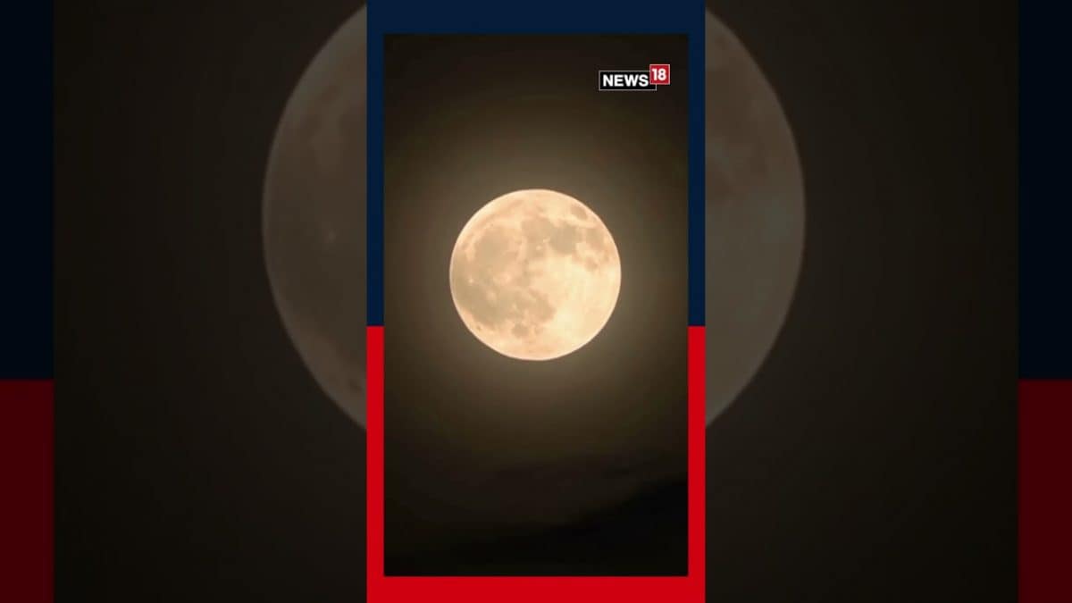 Full Moon Lights Up Delhi Sky Before Lunar Eclipse | Chandra Grahan ...