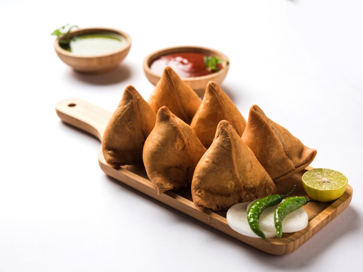 In Which Country Is The Beloved Indian Snack Samosa Banned? You'll Be ...