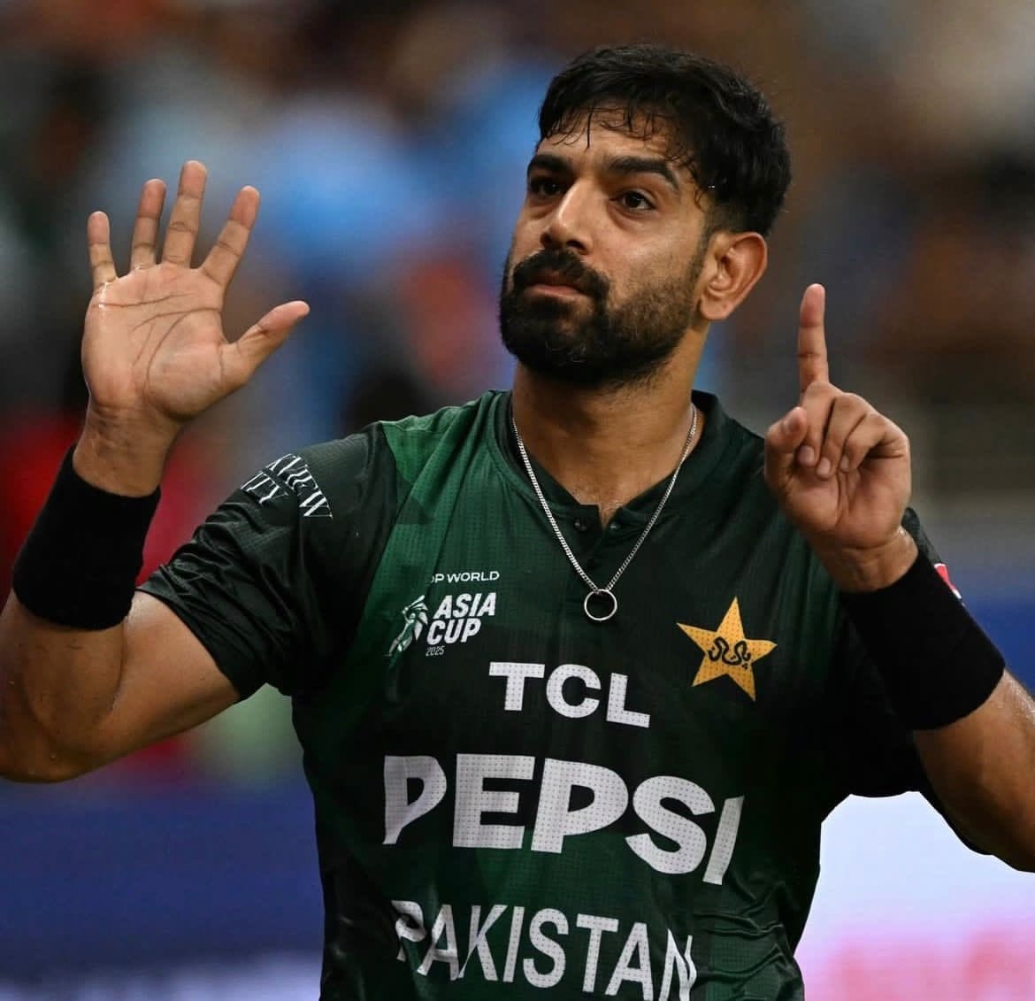 IND vs PAK | Operation Sindoor Echoed? 6-0 Gesture & Gun Celebration By ...