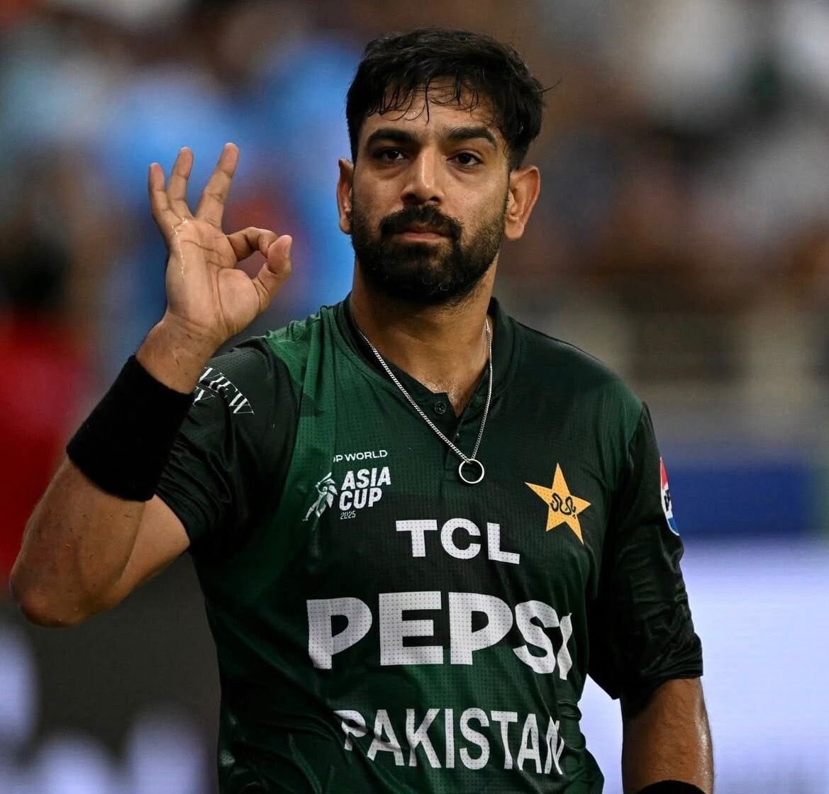 IND vs PAK | Operation Sindoor Echoed? 6-0 Gesture & Gun Celebration By ...