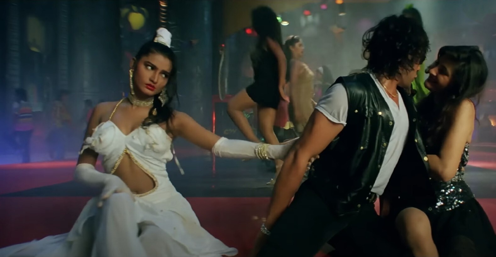 The Ba***ds Of Bollywood: Dancing Queen Replaced By Mona Singh Via VFX ...