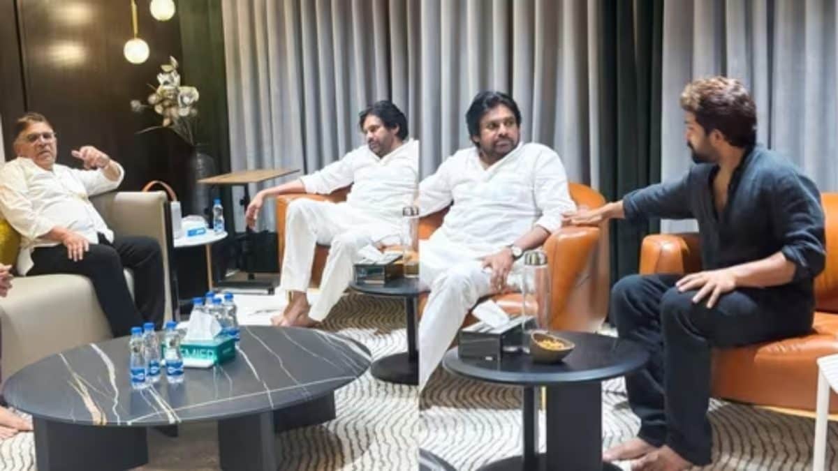 Pawan Kalyan Consoles Emotional Allu Arjun After Grandmother Allu ...