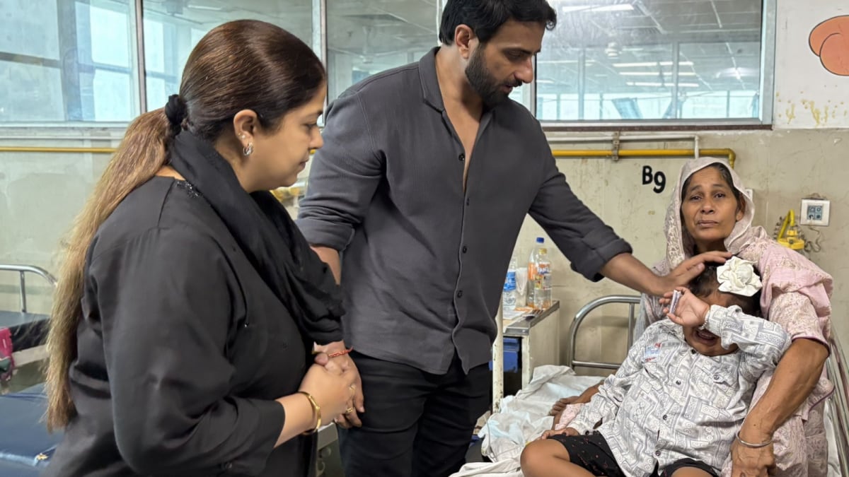 ‘Avijot, Isn’t Alone’: Sonu Sood Meets 8-Year-Old Boy With Kidney ...