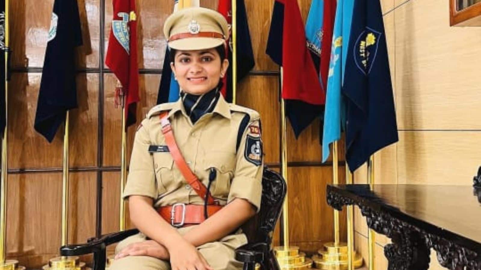 Lost Father At A Young Age, Mother Worked As Labourer: Know IPS Divya ...