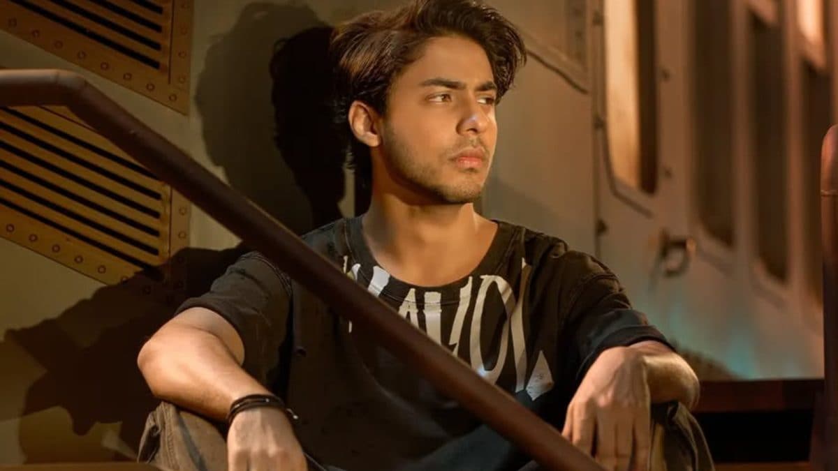 Aryan Khan Updates His Instagram Profile With His Own Picture After ...