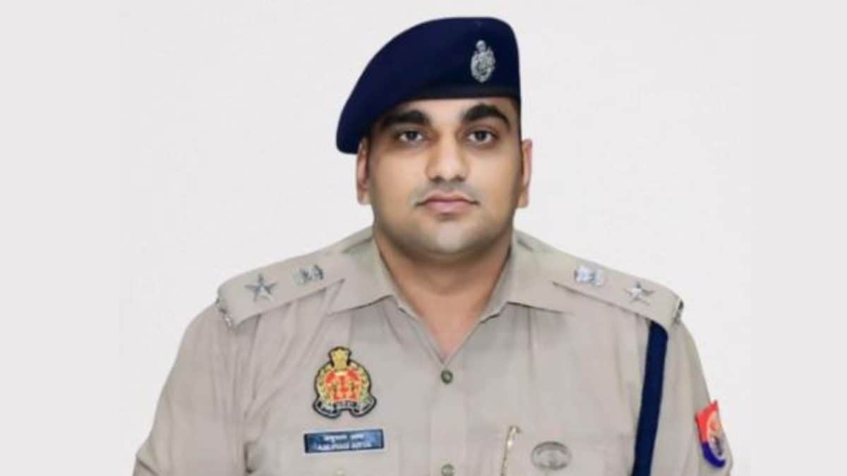 Despite Failing University Exam, IPS Anurag Arya Cracked UPSC; Know His ...