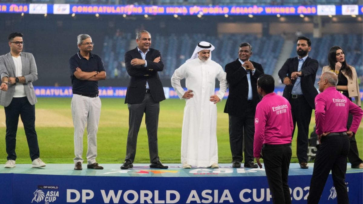 India Refuse to Accept Asia Cup Trophy From Mohsin Naqvi; Ceremony Stalls Amid Tensions: Report ...