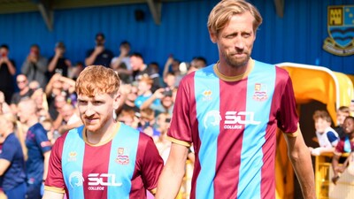 Peter Crouch, A 7-Foot-Tall Mascot! PL Cult Icon's Hilarious Punishment ...