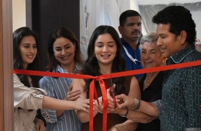 On Arjun Tendulkar's 26th Birthday, Here Are Some Photos With Fiance ...