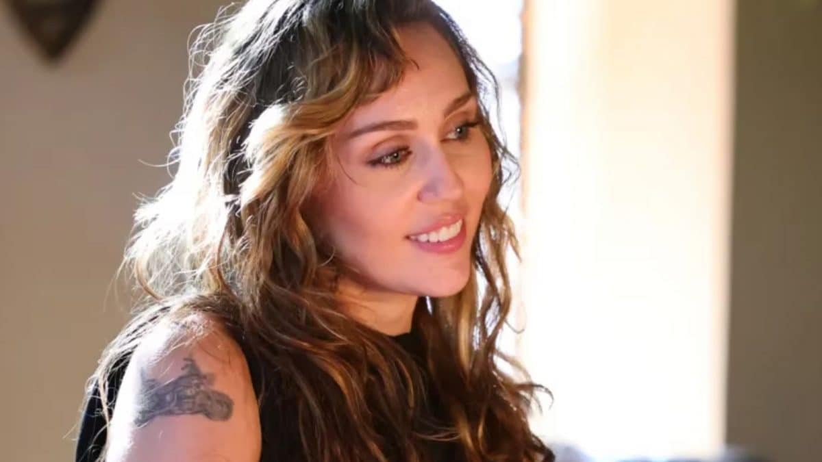 Miley Cyrus' Malibu Home Is Finally Rebuilt Seven Years After The Woolsey Fire | Hollywood News ...