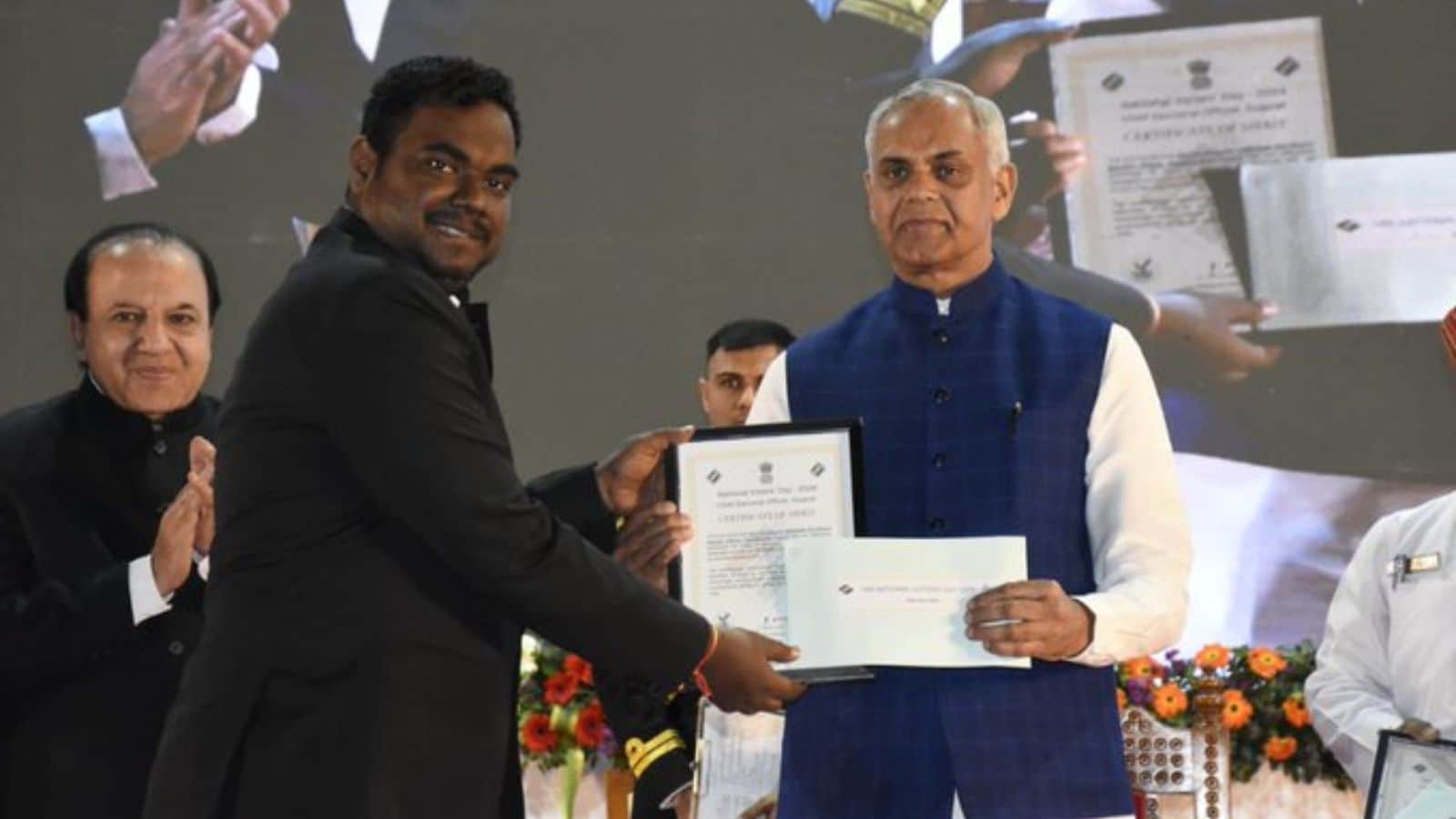 UPSC Success Story: From Repairing Bicycles To Becoming IAS, Know Varun ...