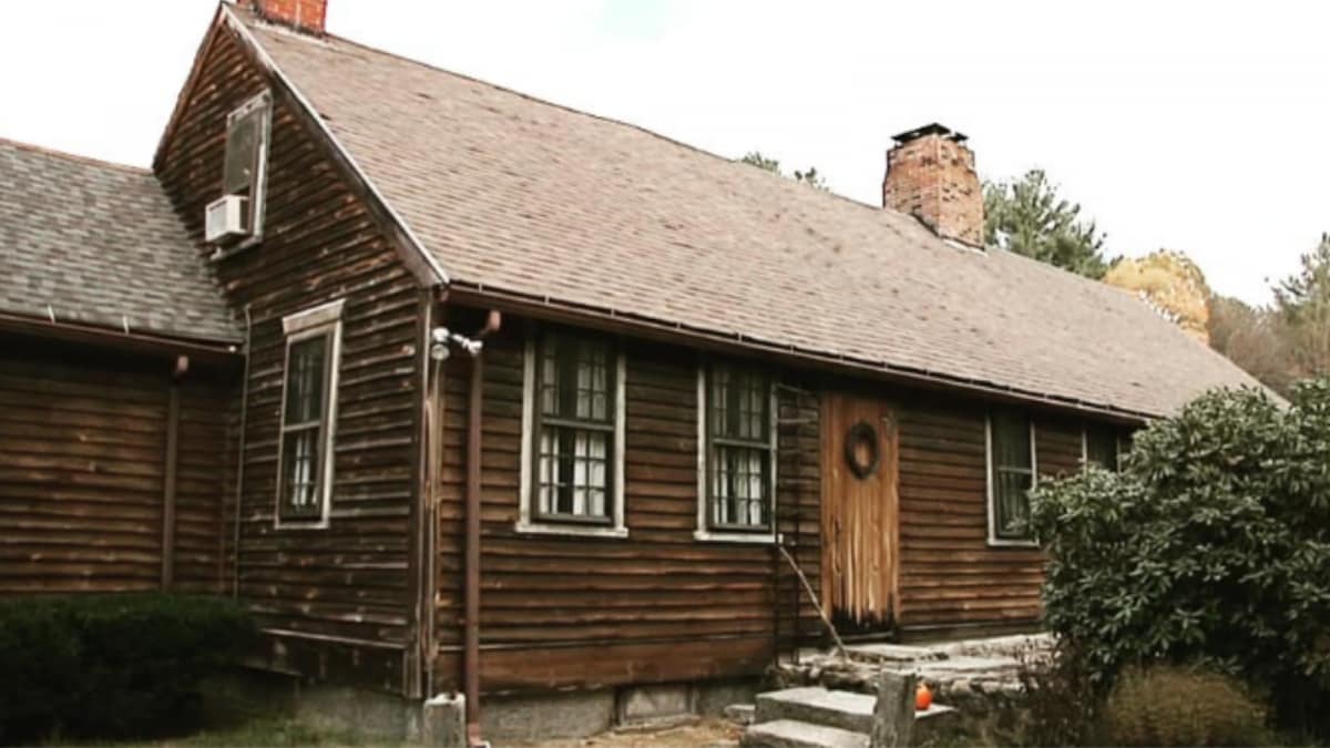 Dare To Own The Haunted ‘Conjuring’ House? It Is Going Up For Sale This ...