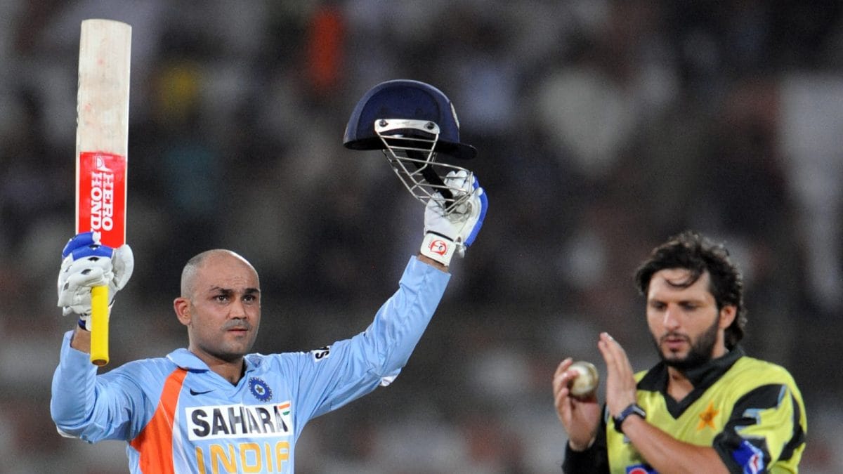 When Virender Sehwag Scored Century Against Pakistan On Empty Stomach ...