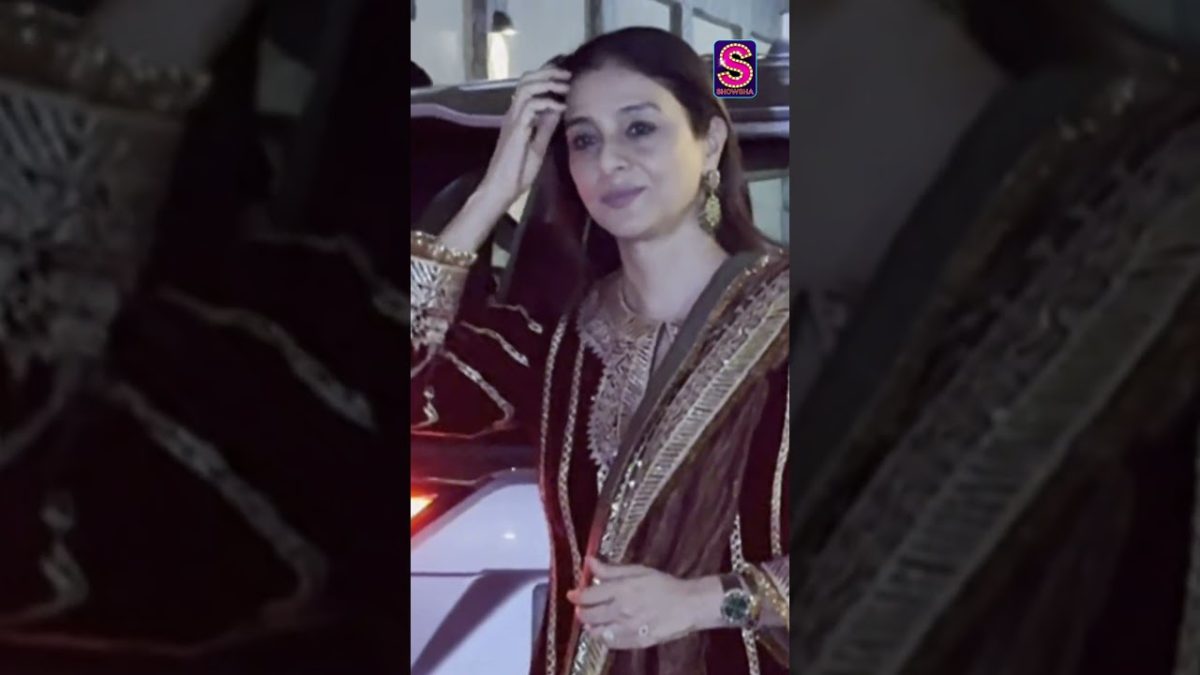 Tabu Lights Up The Night With Her Effortless Charm At Shabana Azmi’s ...