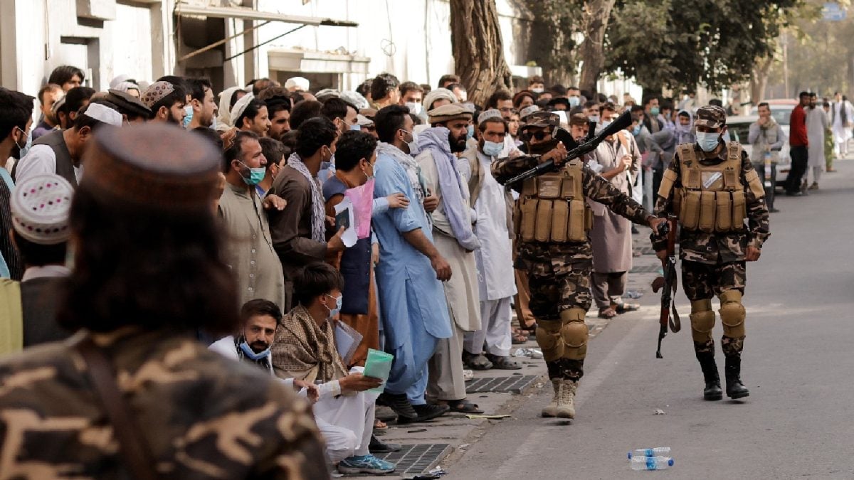 Afghanistan Denies Visas To Pakistan ISI Chief, Defence Minister Thrice ...