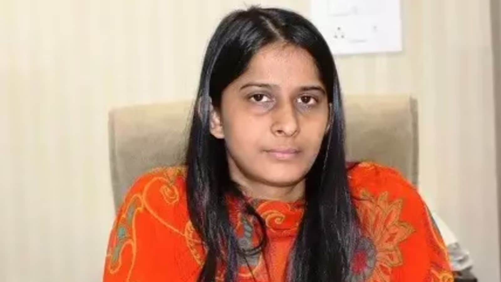 Success Story: Dr Shena Aggarwal Studied MBBS From AIIMS, Secured Rank ...