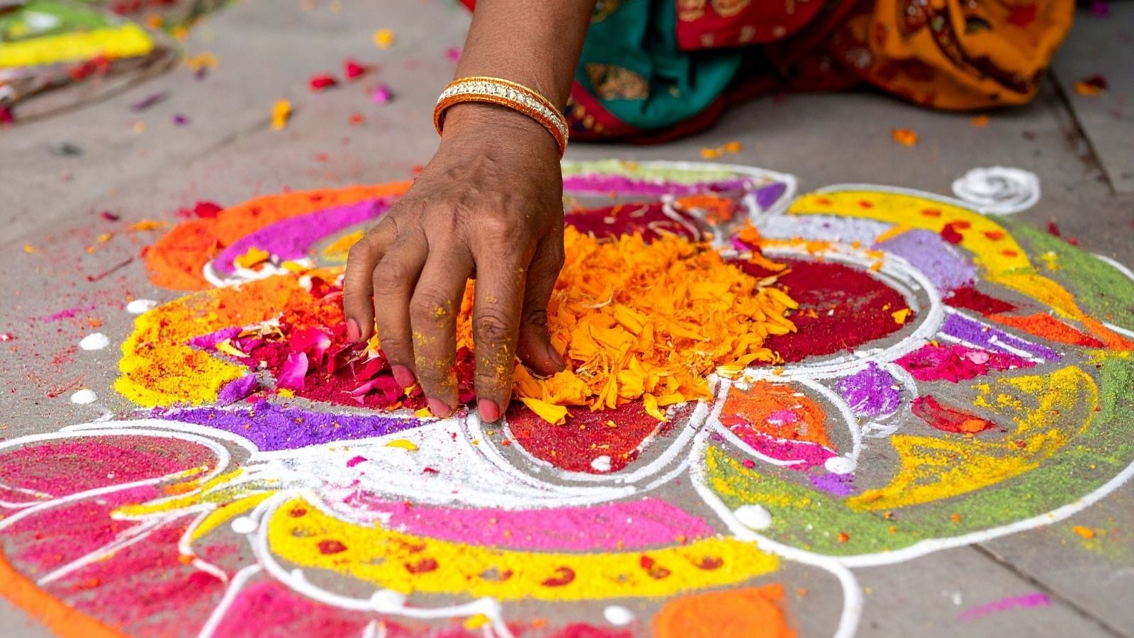 Diwali 2025: Stunning Floral Rangoli Ideas For A Radiant Festival