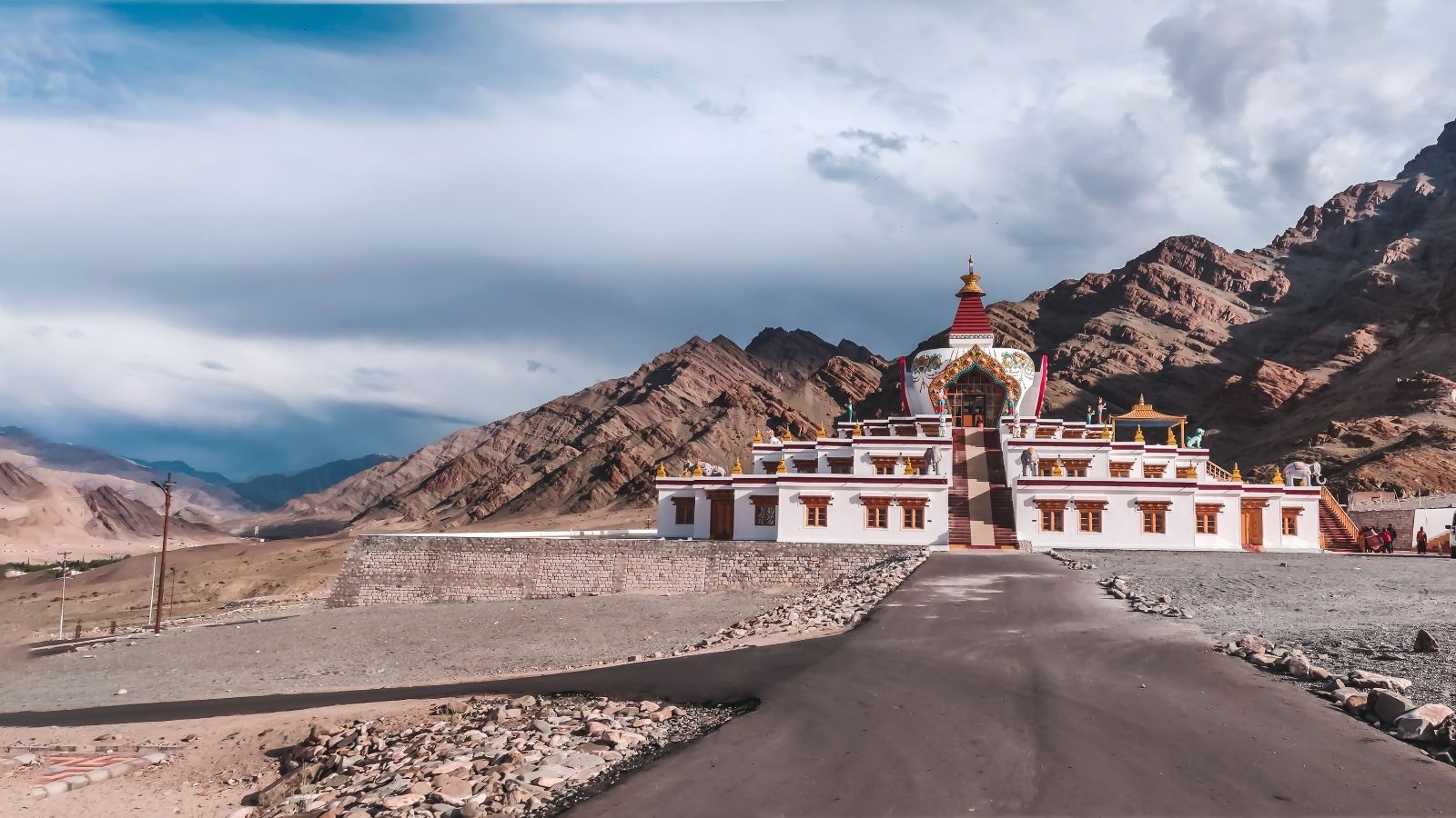8 Hidden Buddhist Monasteries In The Himalayas