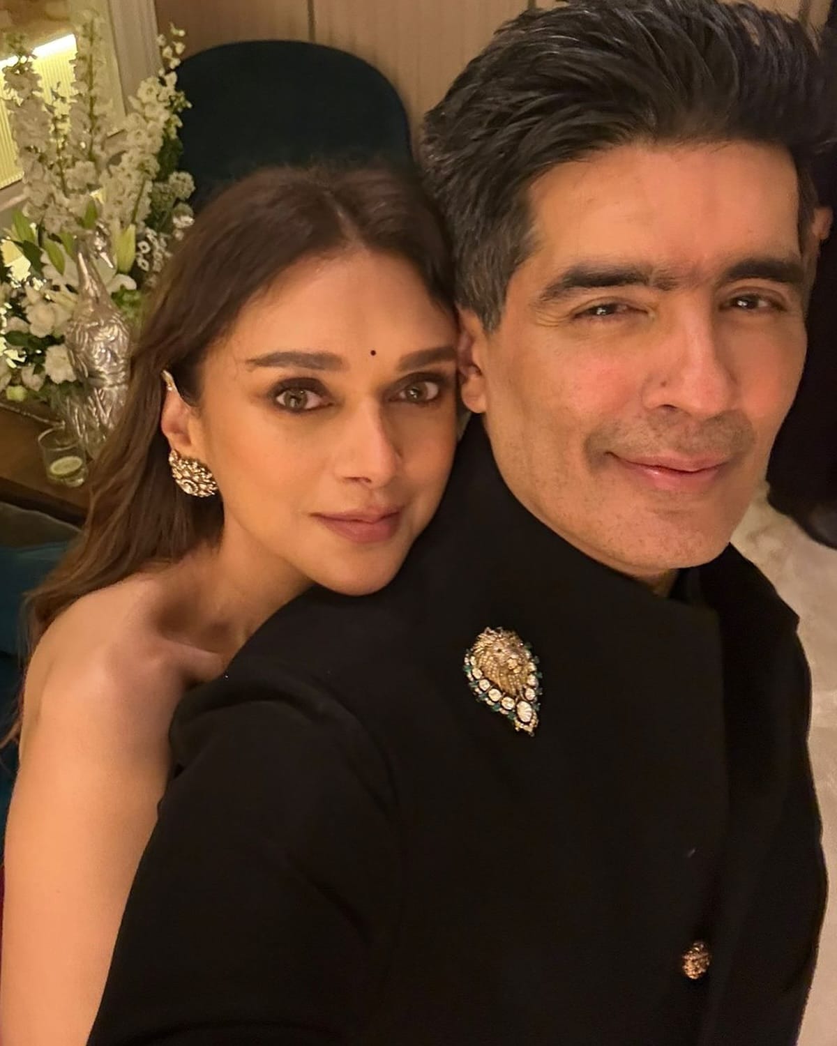 Inside Photos From Manish Malhotra's Diwali Bash: SRK, Kareena, KJo Under One Roof