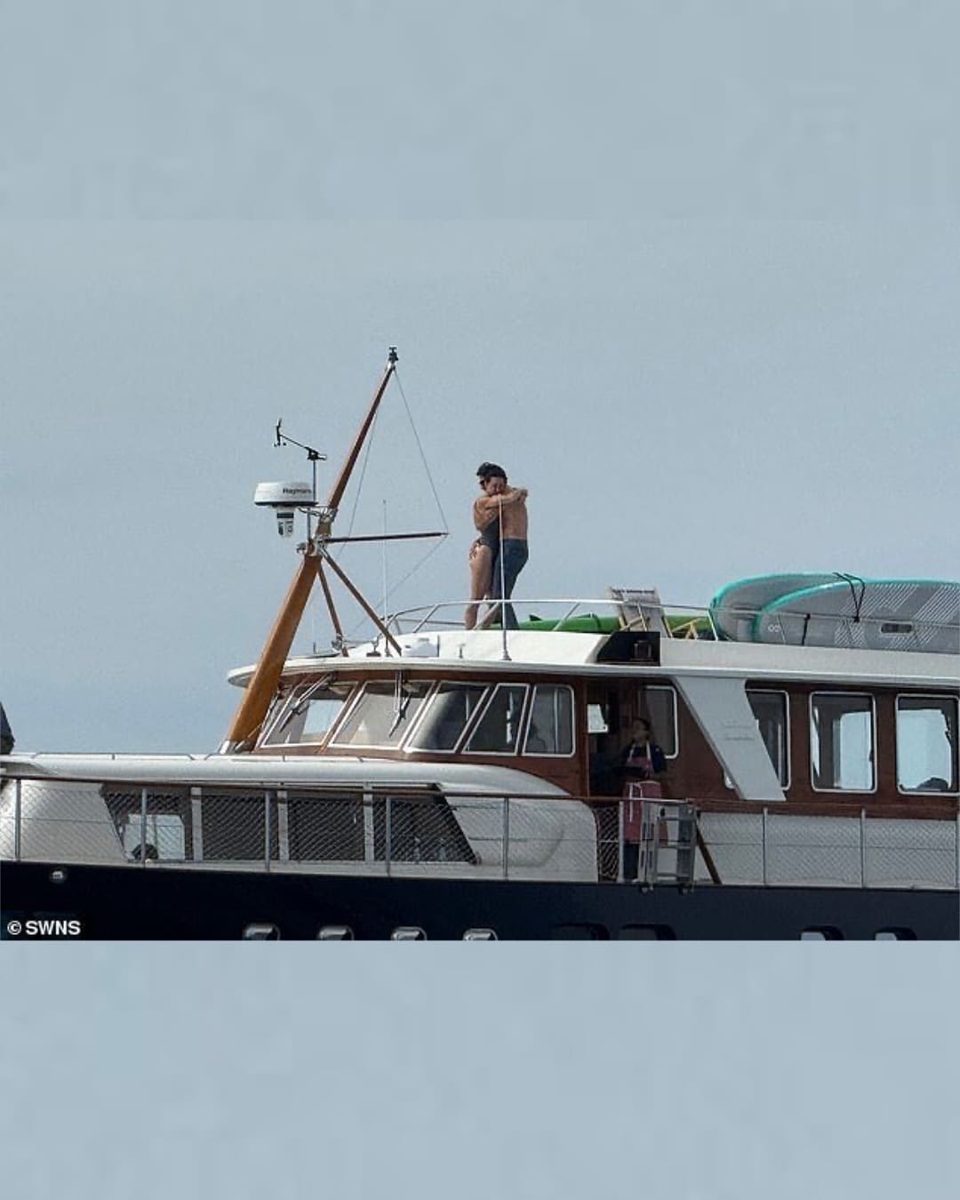 Bikini-Clad Katy Perry Locks Lips With Justin Trudeau — See Lovey-Dovey ...