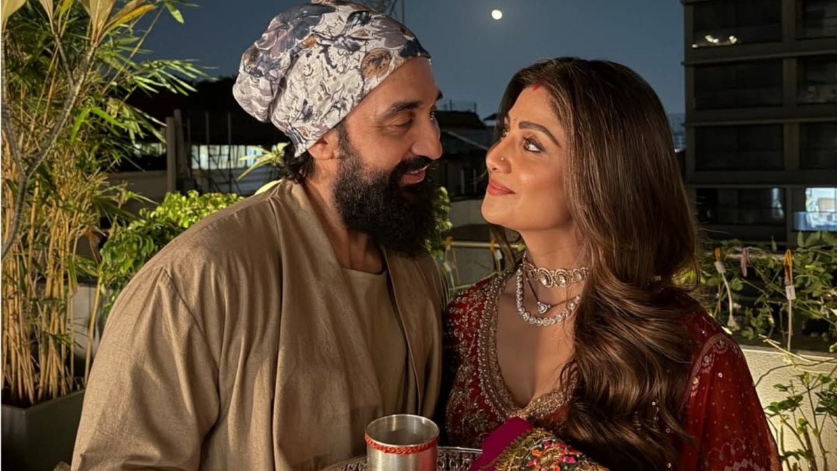 Inside Bollywood’s Glamourous Karwa Chauth Celebrations: Shilpa Shetty To Parineeti Chopra ...