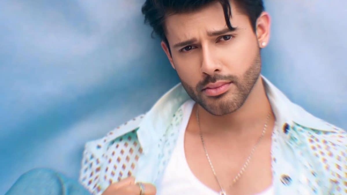 Stebin Ben To Perform In Mumbai For The First Time, Promises Romantic ...