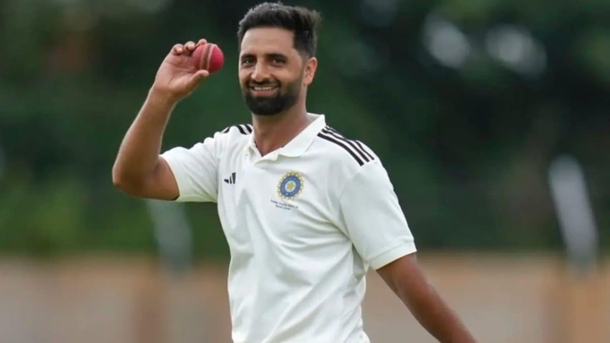 10 Wickets In A Single Match: Who Is Auqib Nabi, Jammu & Kashmir's ...