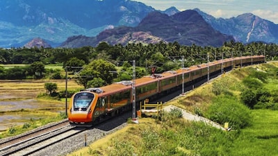 Three Killed, 2 Injured After Vande Bharat Express Hits People ...