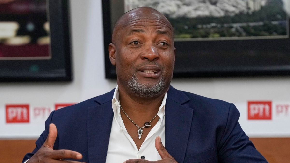 Brian Lara Pays Visit To West Indies Dressing Room Amid Struggles Vs ...