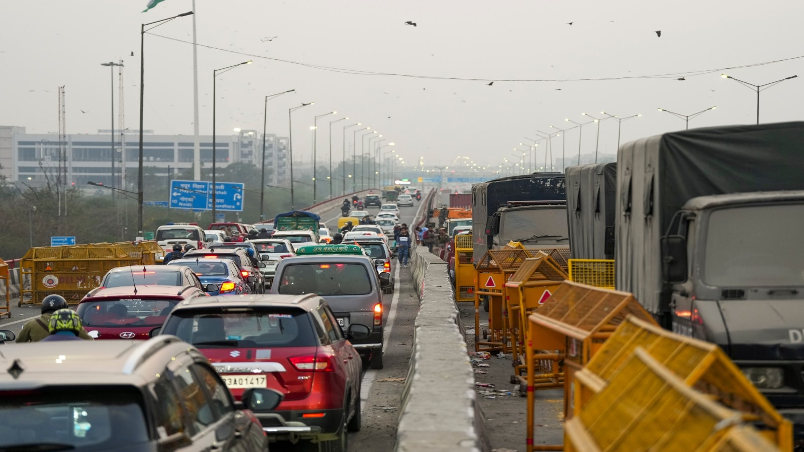 Delhi Traffic Advisory: Republic Day 2026 Road Closures and Routes